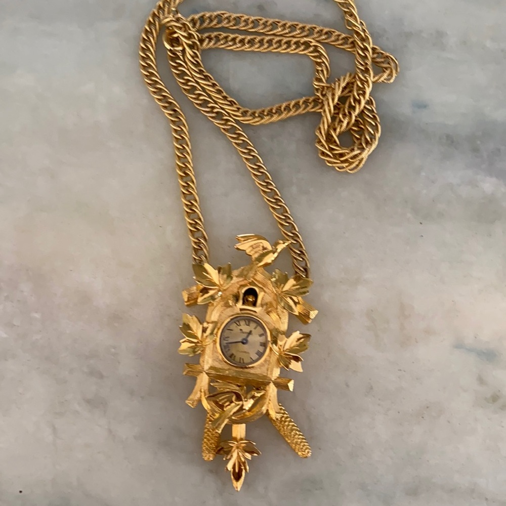 Rare Vintage Trifari Cuckoo Clock Watch Necklace - Gem